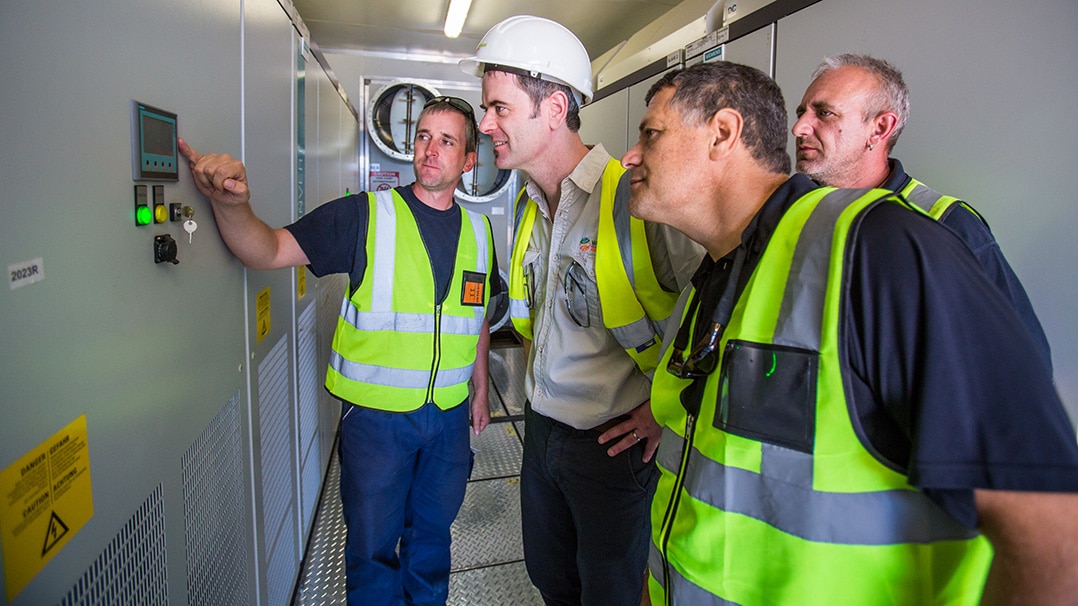 De Aar solar PV farm supplies first power to Eskom - Mainstream ...